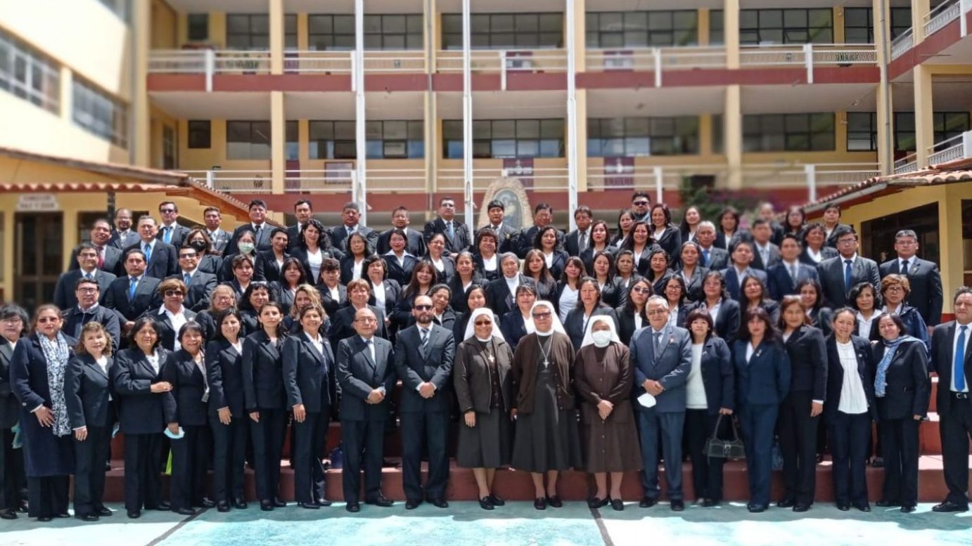 Institución Educativa Nuestra Señora del Rosario - Mejores Peru